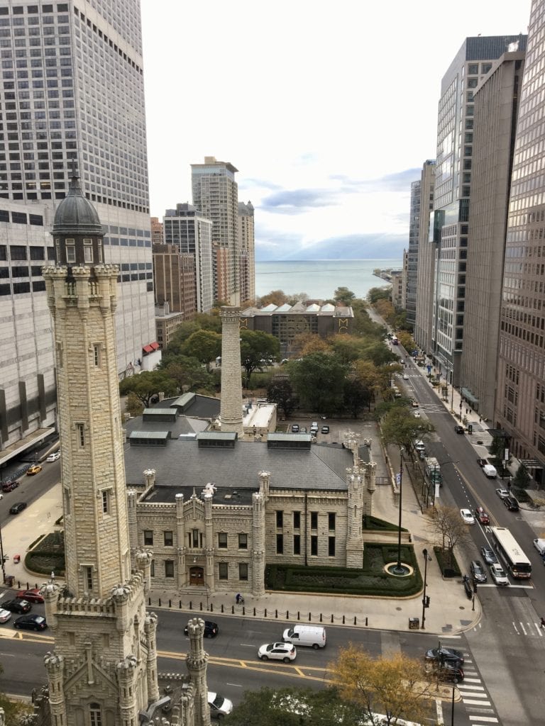 New Apple store opens in Chicago | DesignDestinations